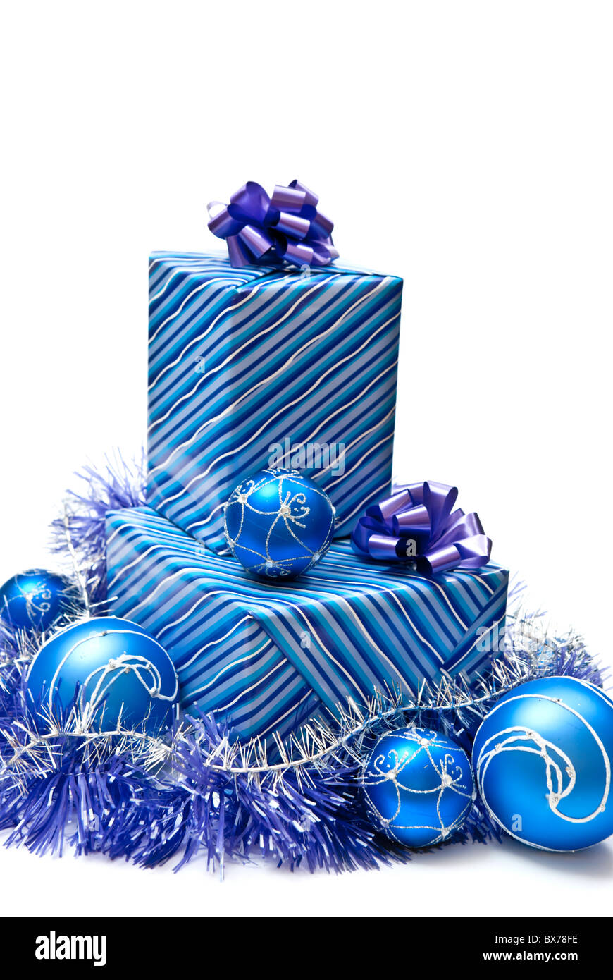 Unwrapped christmas presents hi-res stock photography and images - Alamy