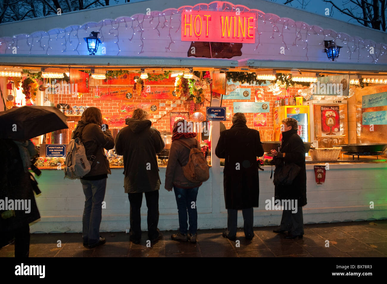 Paris, France, Small Crowd People, Women From Behind, Standing, Eating ...