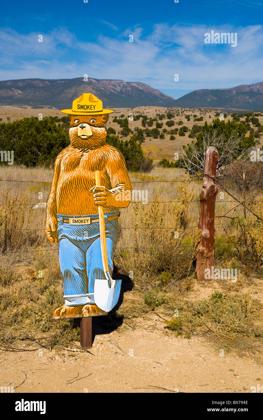 Capitan america logo hi-res stock photography and images - Alamy