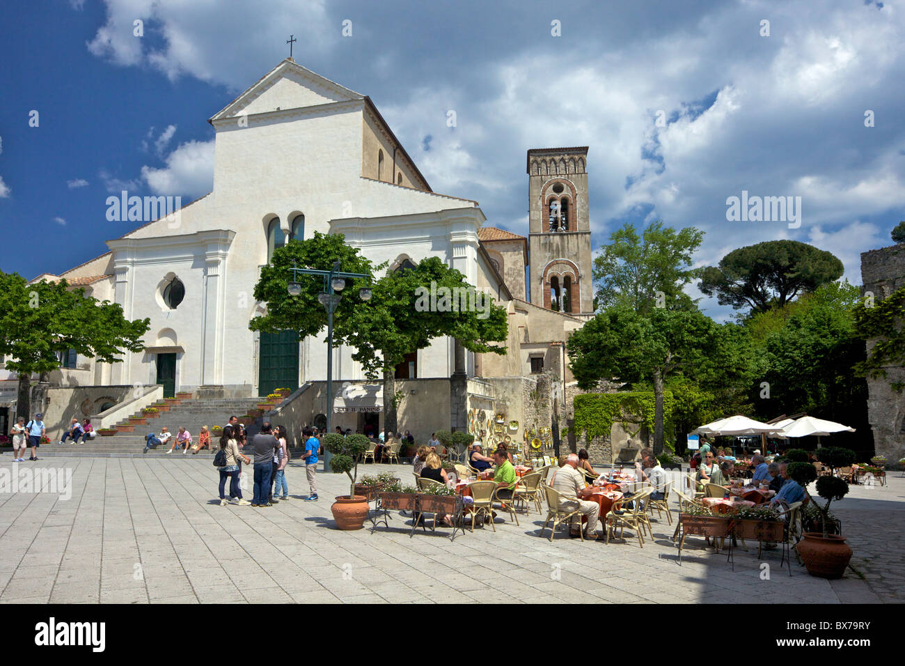Piazza Del Duomo, Ravello, Amalfi Coast, UNESCO World Heritage Site ...