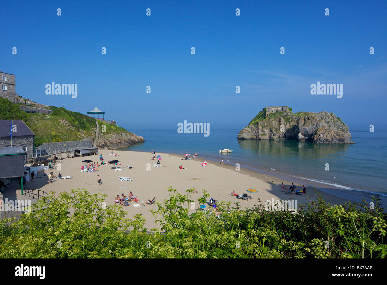 St. Catherine's Island and fort in evening sunshine, Tenby ...