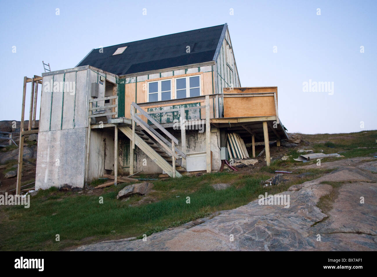 Inuit house hi-res stock photography and images - Alamy