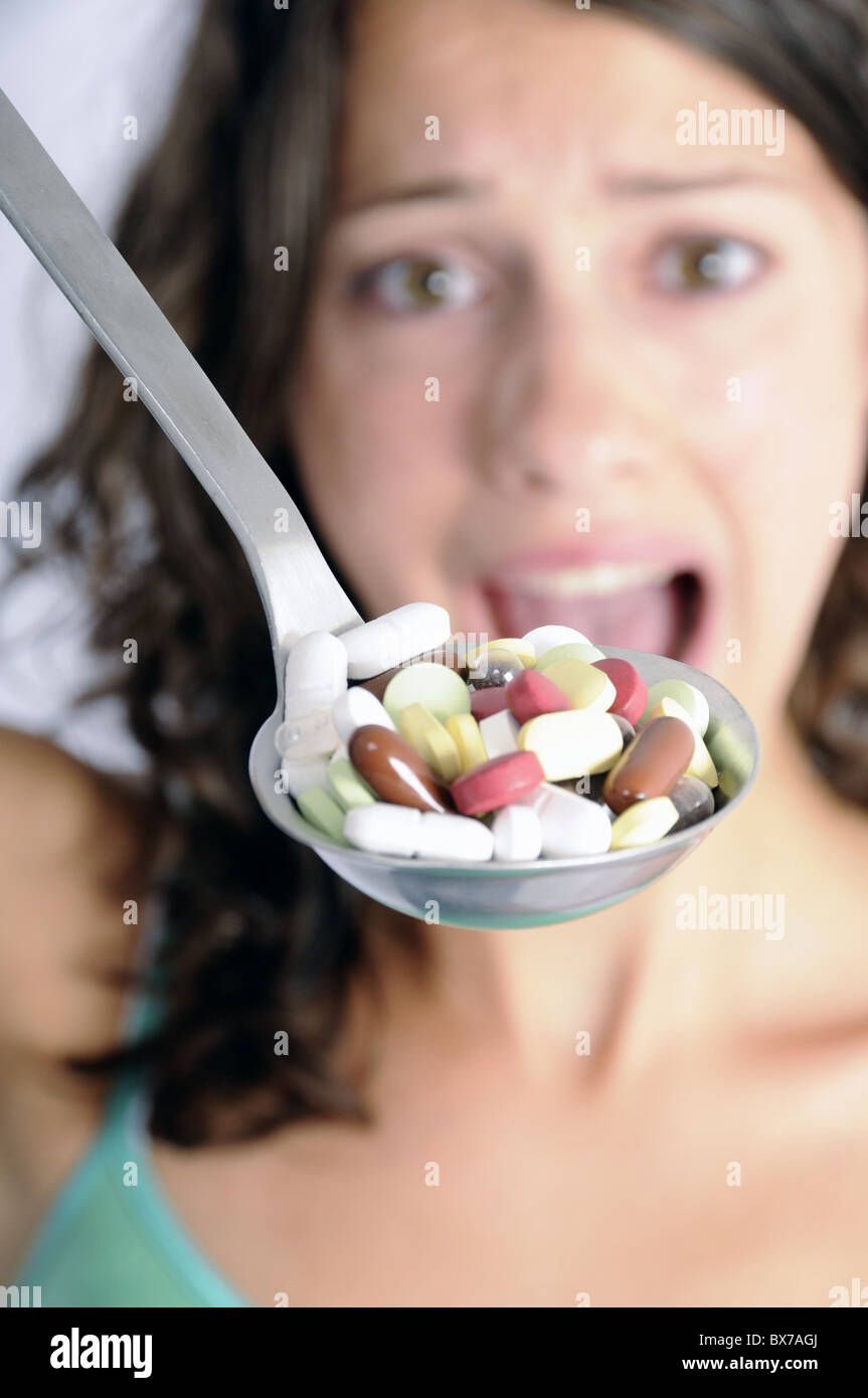 Drug addicted woman hi-res stock photography and images - Alamy