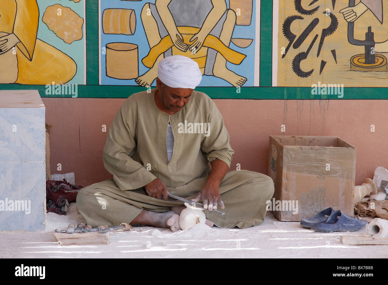Alabaster luxor egypt africa hi-res stock photography and images - Alamy