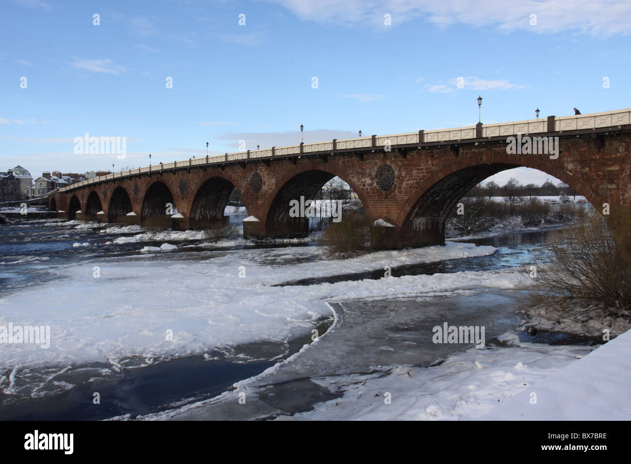 Smeaton bridge river tay perth hi-res stock photography and images - Alamy