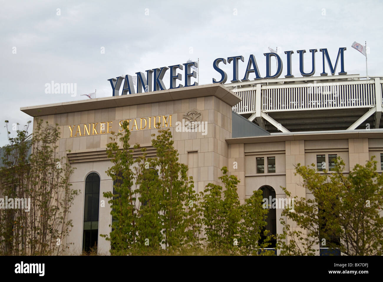 Yankee Stadium New York Exterior High Resolution Stock Photography and ...