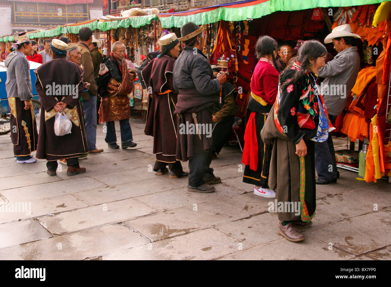 Tibetan rarmers hi-res stock photography and images - Alamy