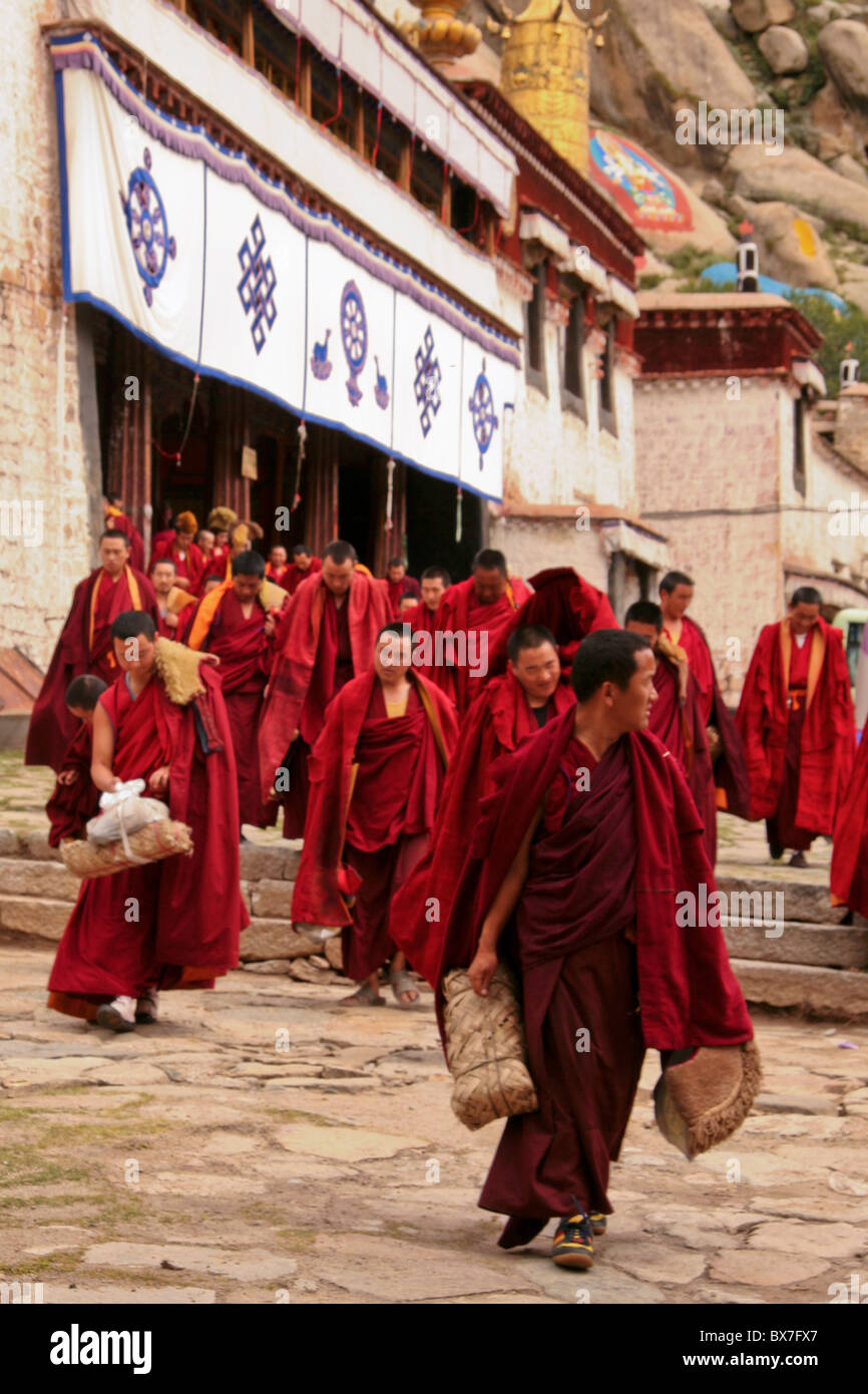 Sera Monastery Monks Adjourning Stock Photo - Alamy