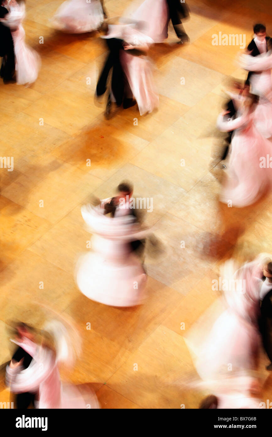 Opera Ball, ballet, dancers, dance, entree, valse, waltz Stock Photo ...