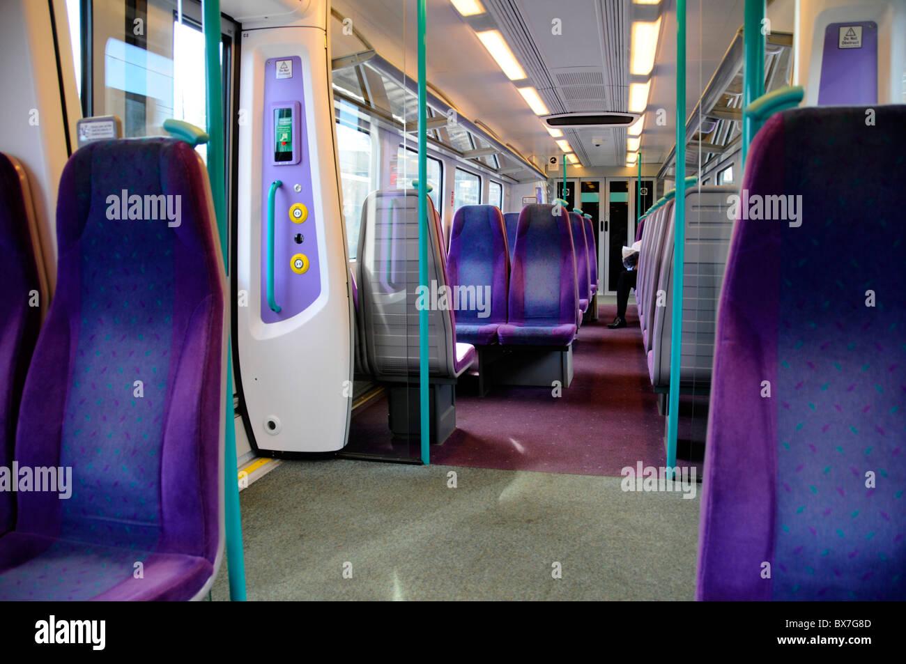 Inside of railway carriage hi-res stock photography and images - Alamy