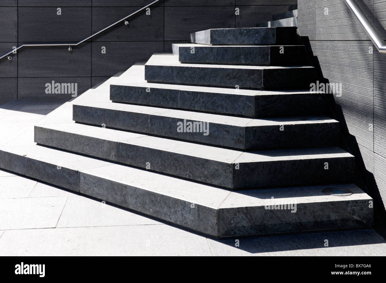 External steps and handrail hi-res stock photography and images - Alamy