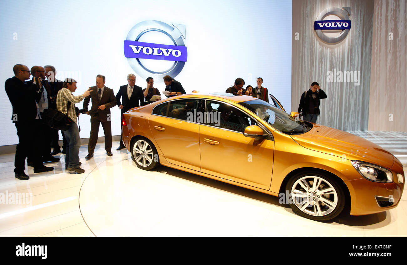 Volvo s60 cars hi-res stock photography and images - Alamy