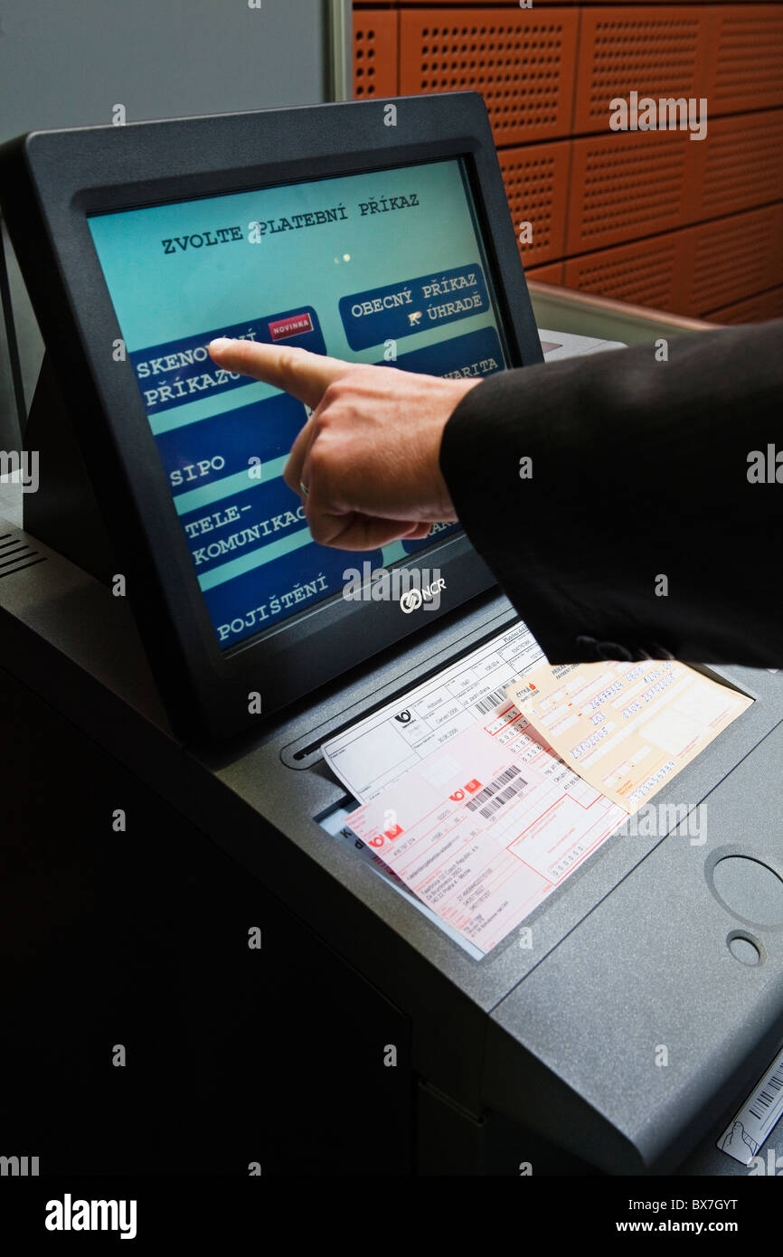 Teller terminal noncash payments hi-res stock photography and images ...