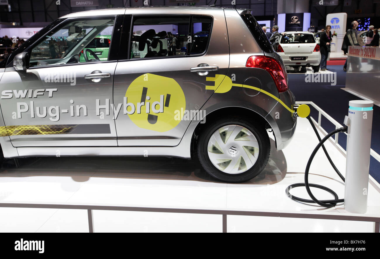 Suzuki Swift, elektromobil Stock Photo - Alamy