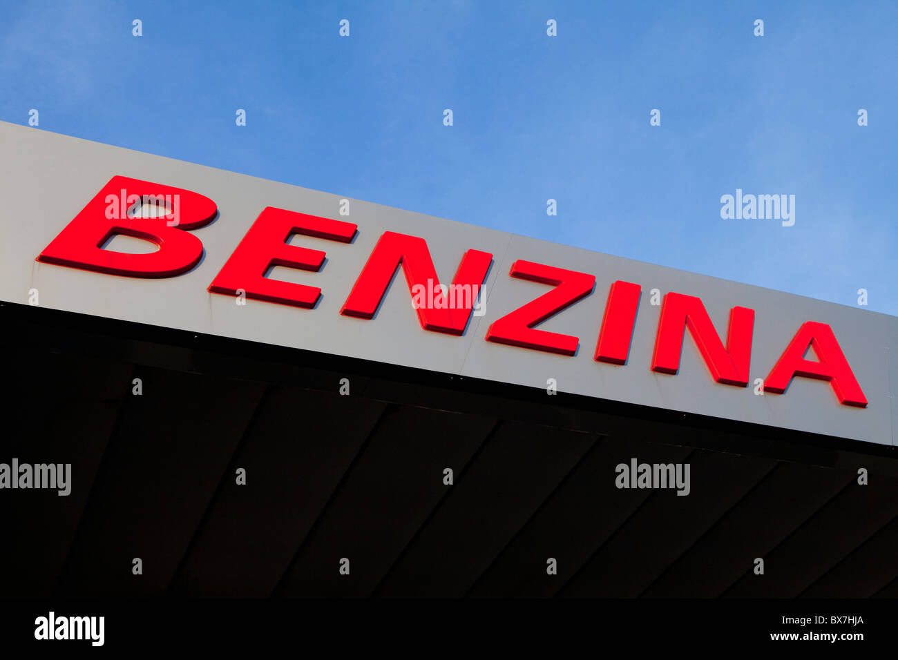 Benzina logo hi-res stock photography and images - Alamy