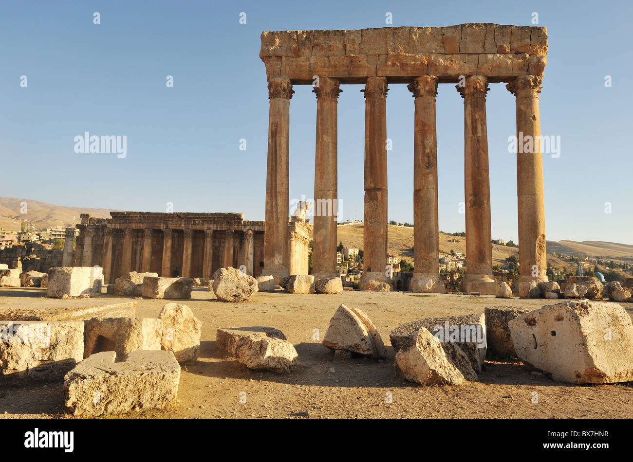 ancient Roman temple in baalbeck lebanon Stock Photo - Alamy
