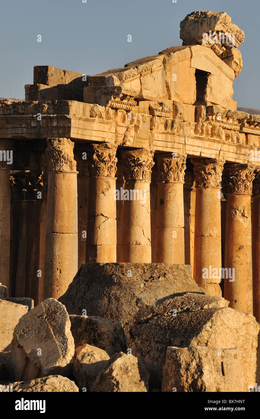 ancient Roman temple in baalbeck lebanon Stock Photo - Alamy