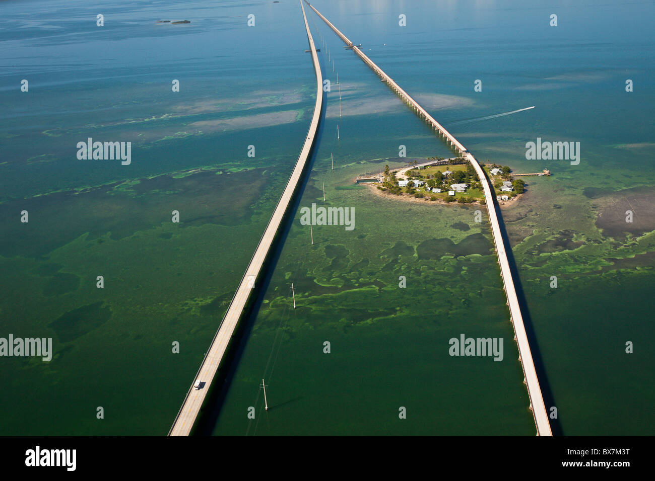 Aerial view seven mile bridge hi-res stock photography and images - Alamy
