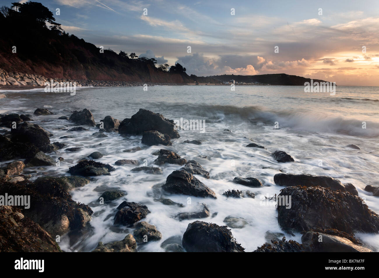Devon cliffs hole hi-res stock photography and images - Alamy