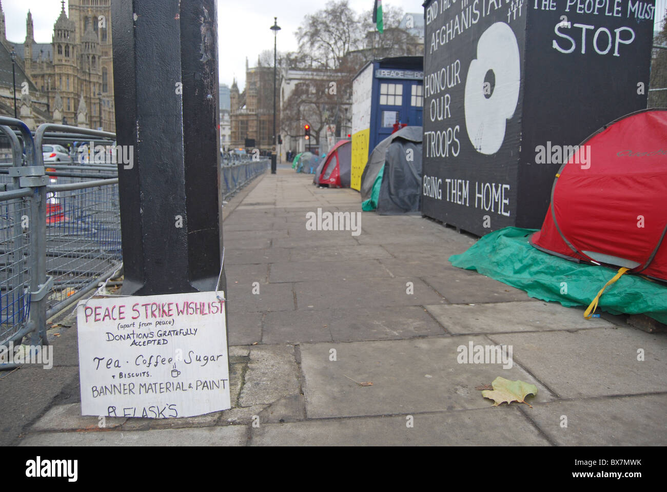 Student Protest Uk Riot Whitehall Parliament Stock Photo - Alamy