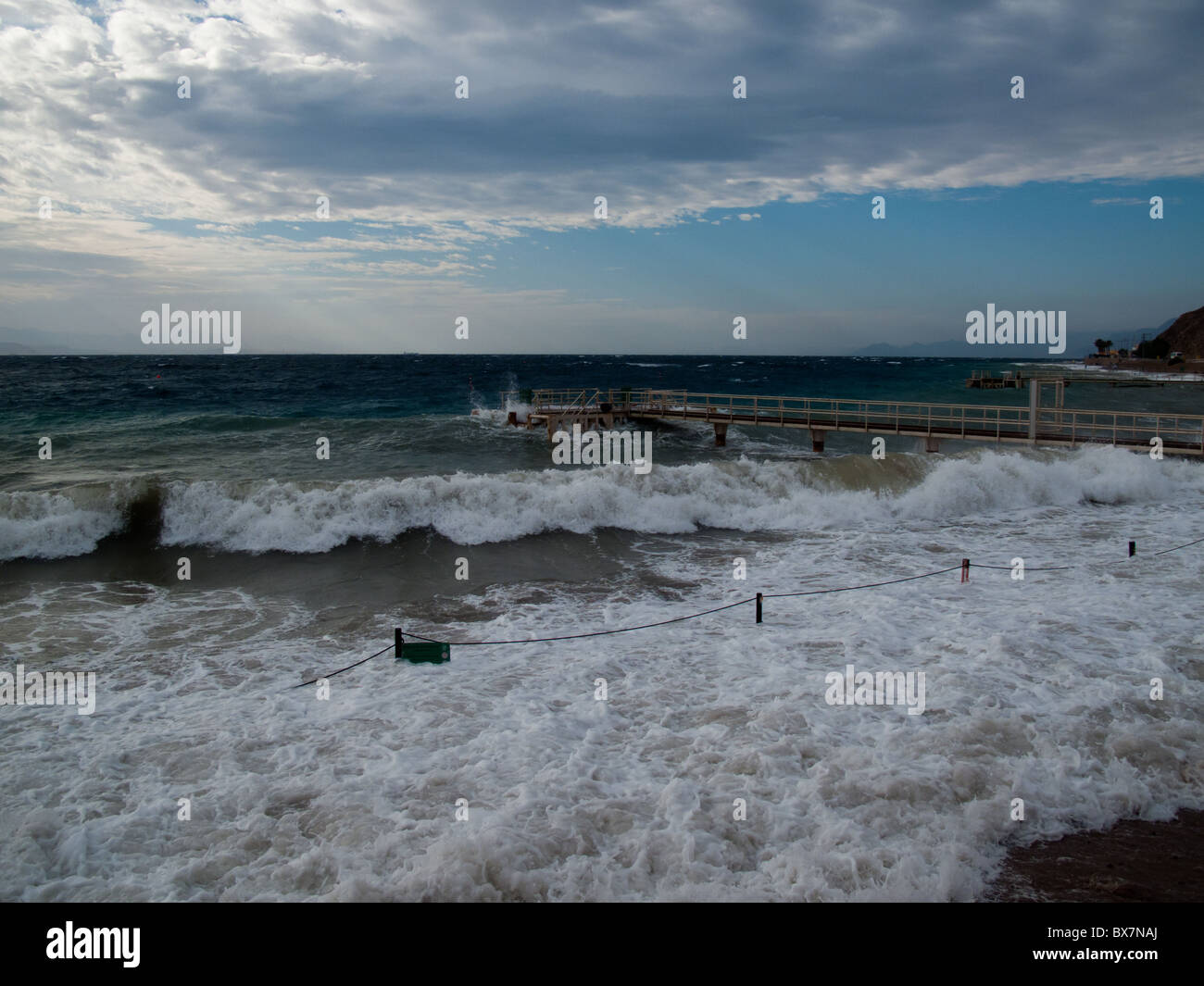 Heavy winds lashing Israel since early this Saturday morning, knocking ...