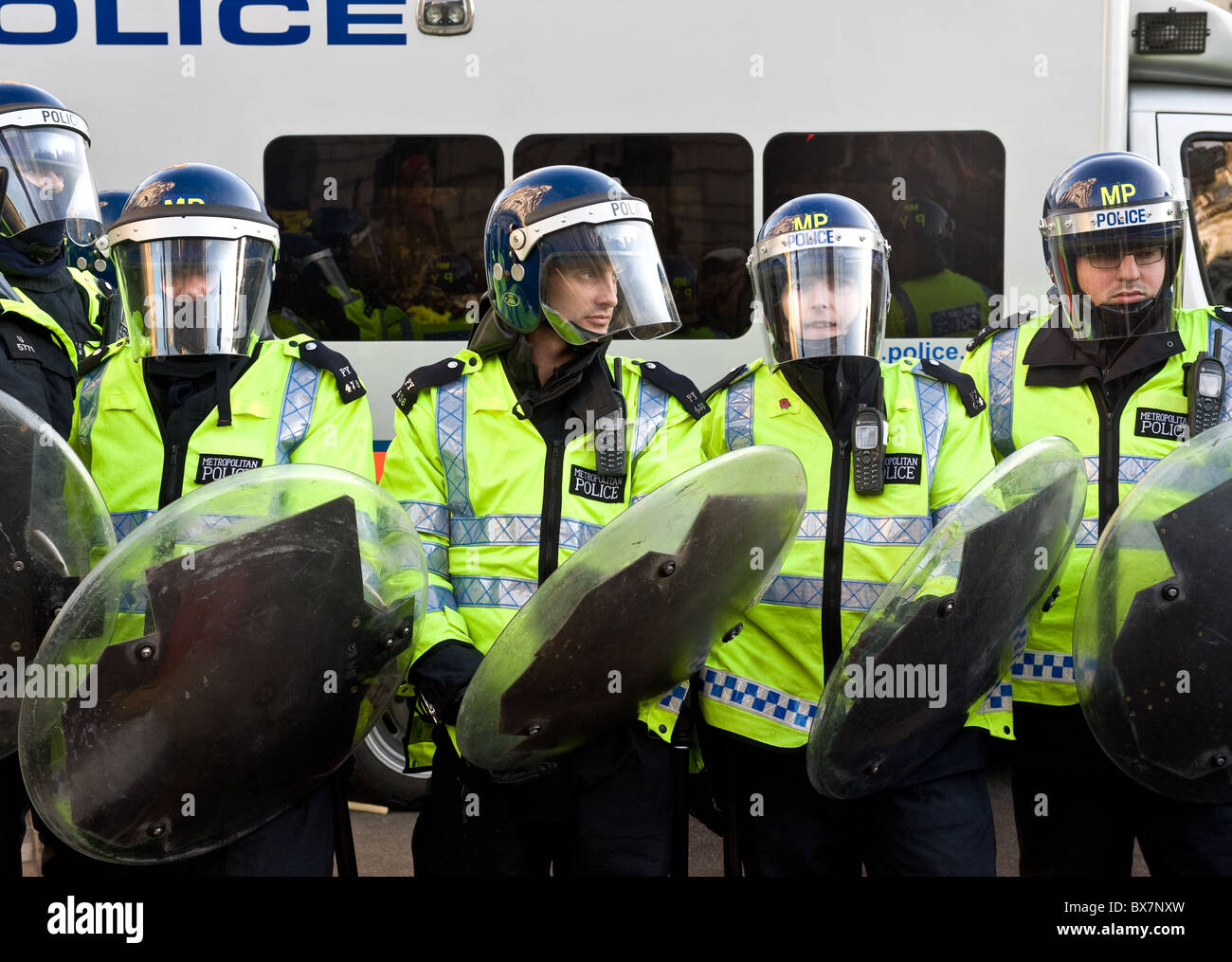 Metropolitan riot police preparing for a demonstration Stock Photo - Alamy