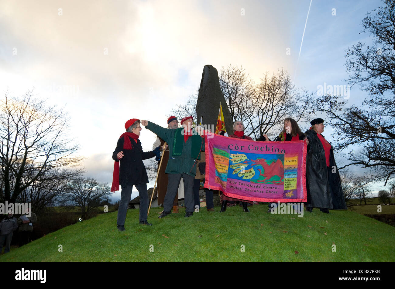 Members of The Cardiff Red Choir sing patriotic Welsh songs at the ...