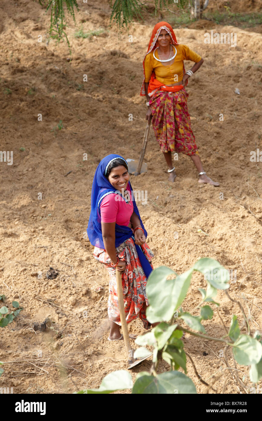 Two Indian women agricultural workers Stock Photo - Alamy