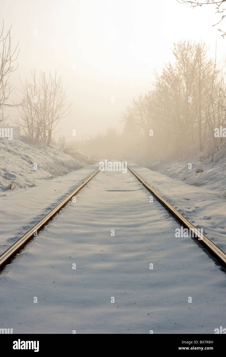 Train track snow hi-res stock photography and images - Alamy