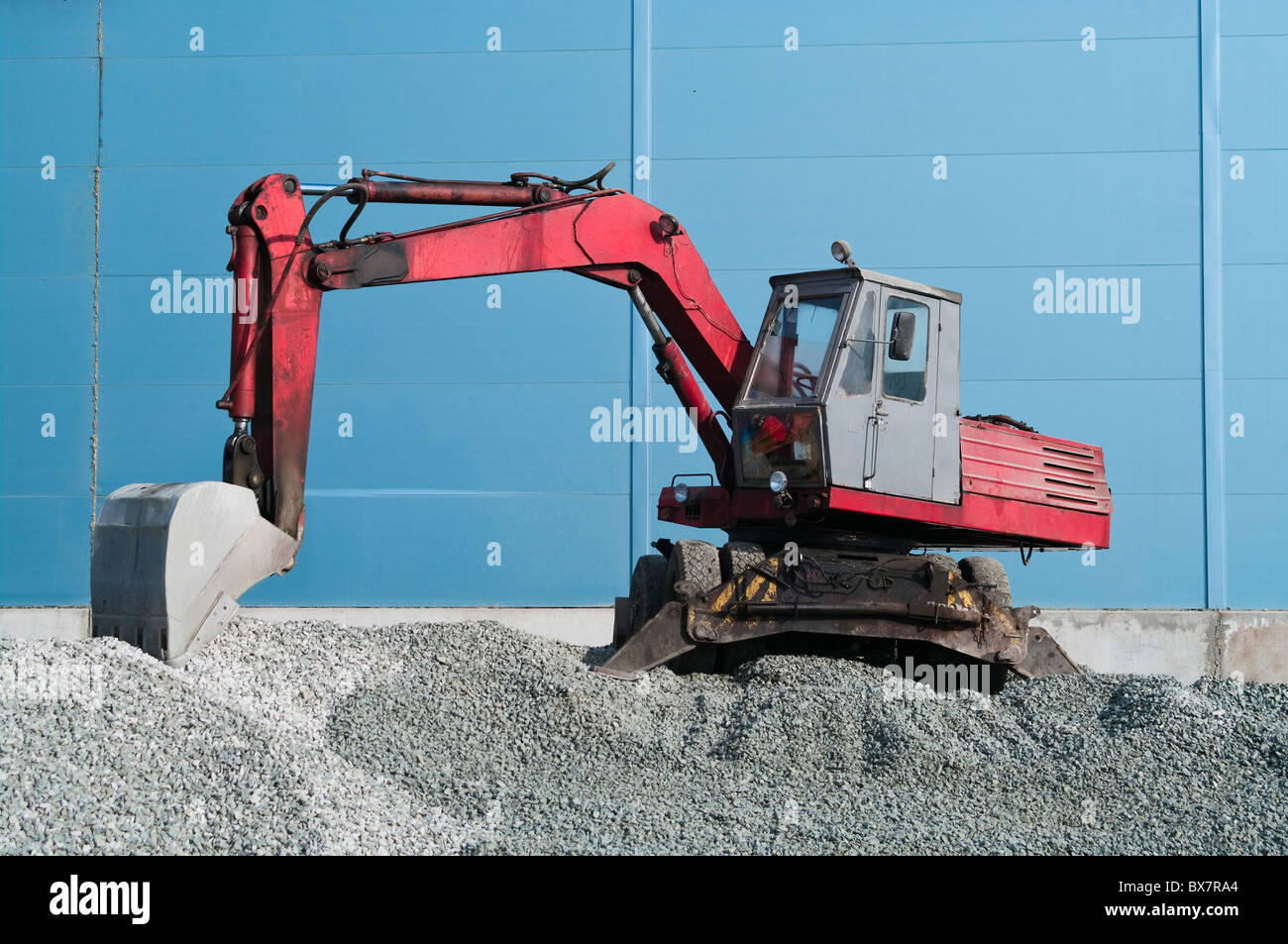 Bucket beam hi-res stock photography and images - Alamy