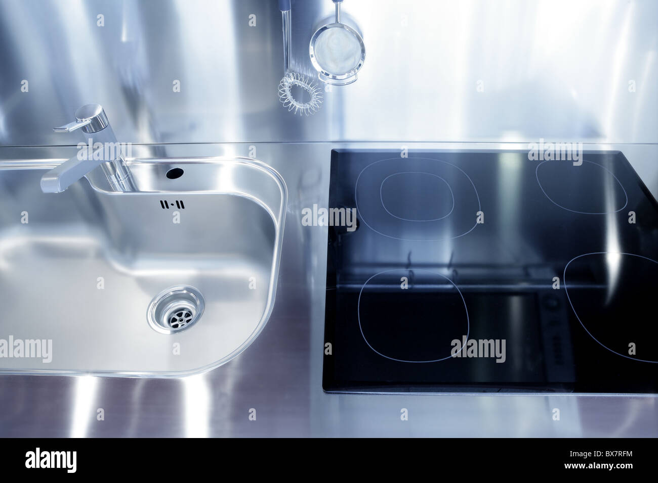 Integrated hob hi-res stock photography and images - Alamy