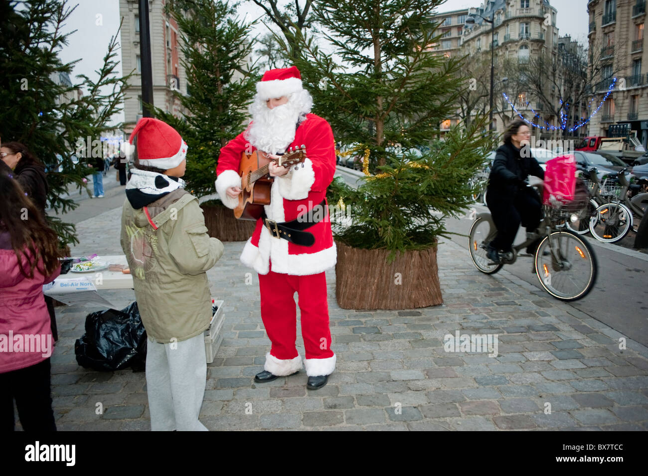 Paris, France, Christmas Celebrations, Children, Santa Claus, Singing ...