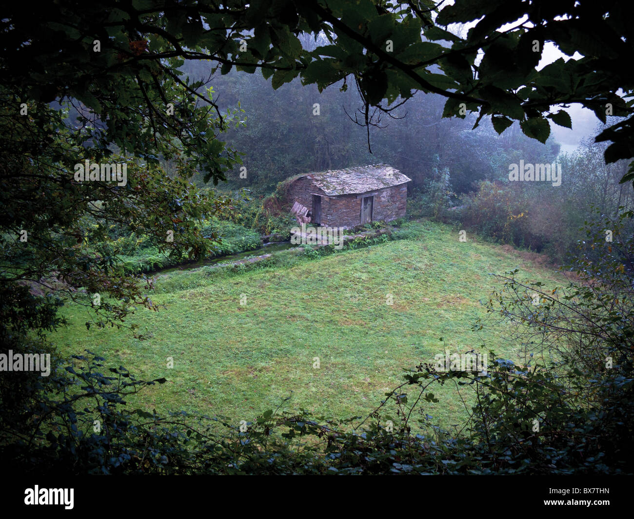 Stone cottage, Spain Stock Photo - Alamy