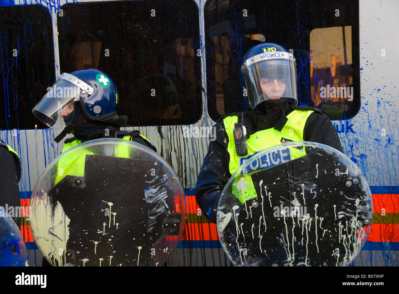 English parliament paint hi-res stock photography and images - Alamy