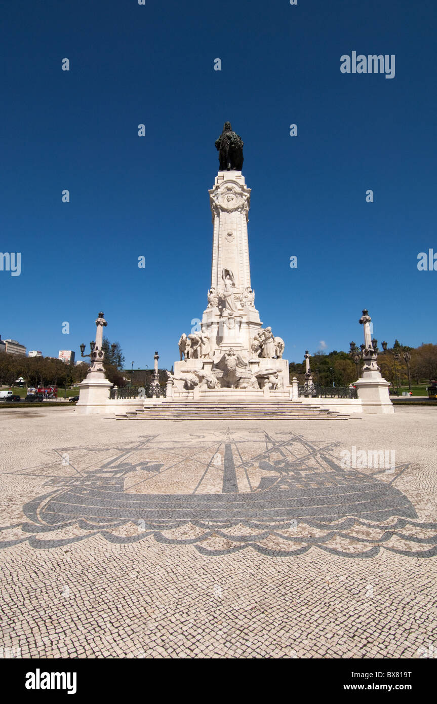 Statue of Marques de Pombal, Praca Marques de Pombal, Lisbon, Portugal ...