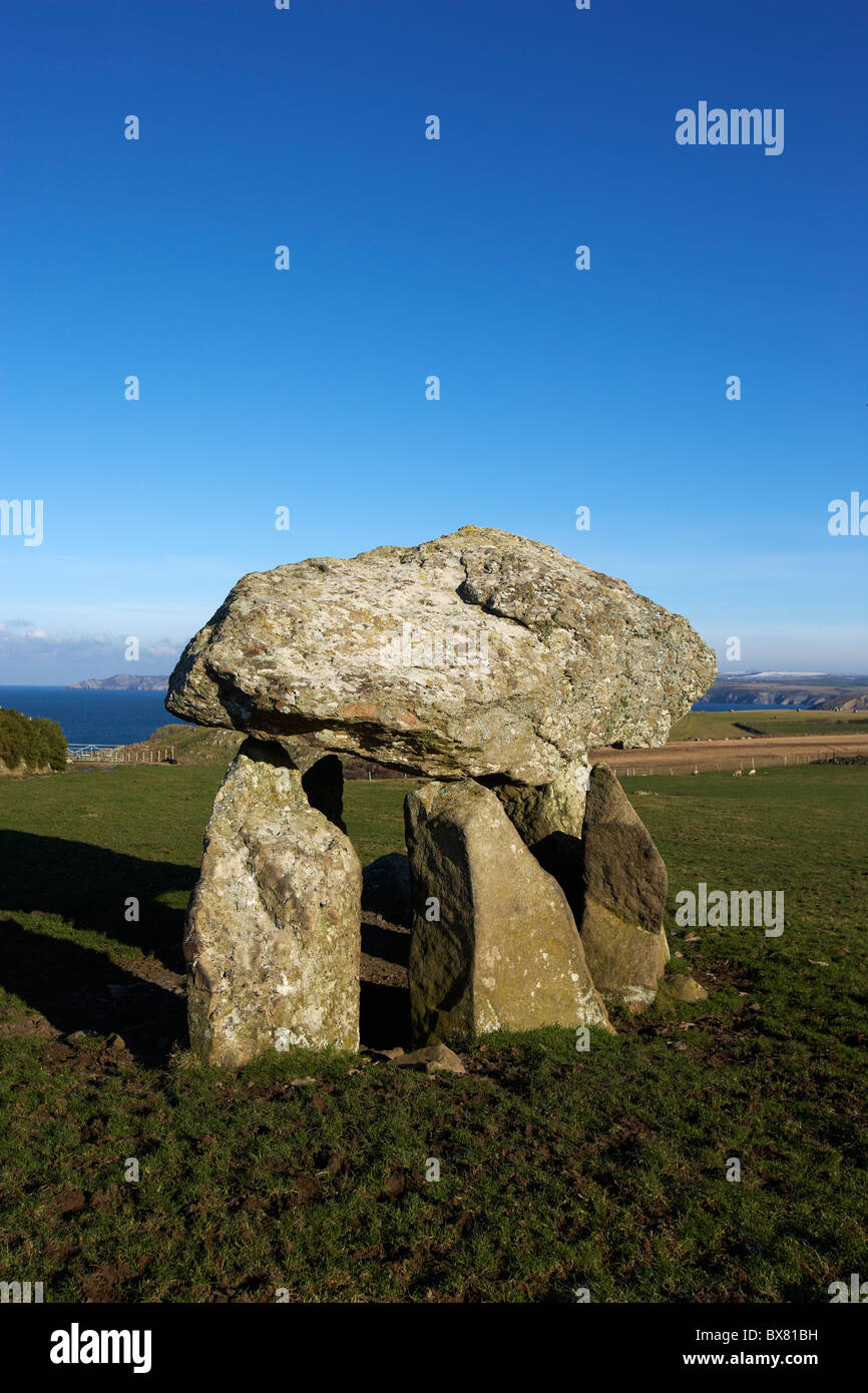 Carreg Samson, Neolithic Burial Chamber, Abercastle, Pembrokeshire ...