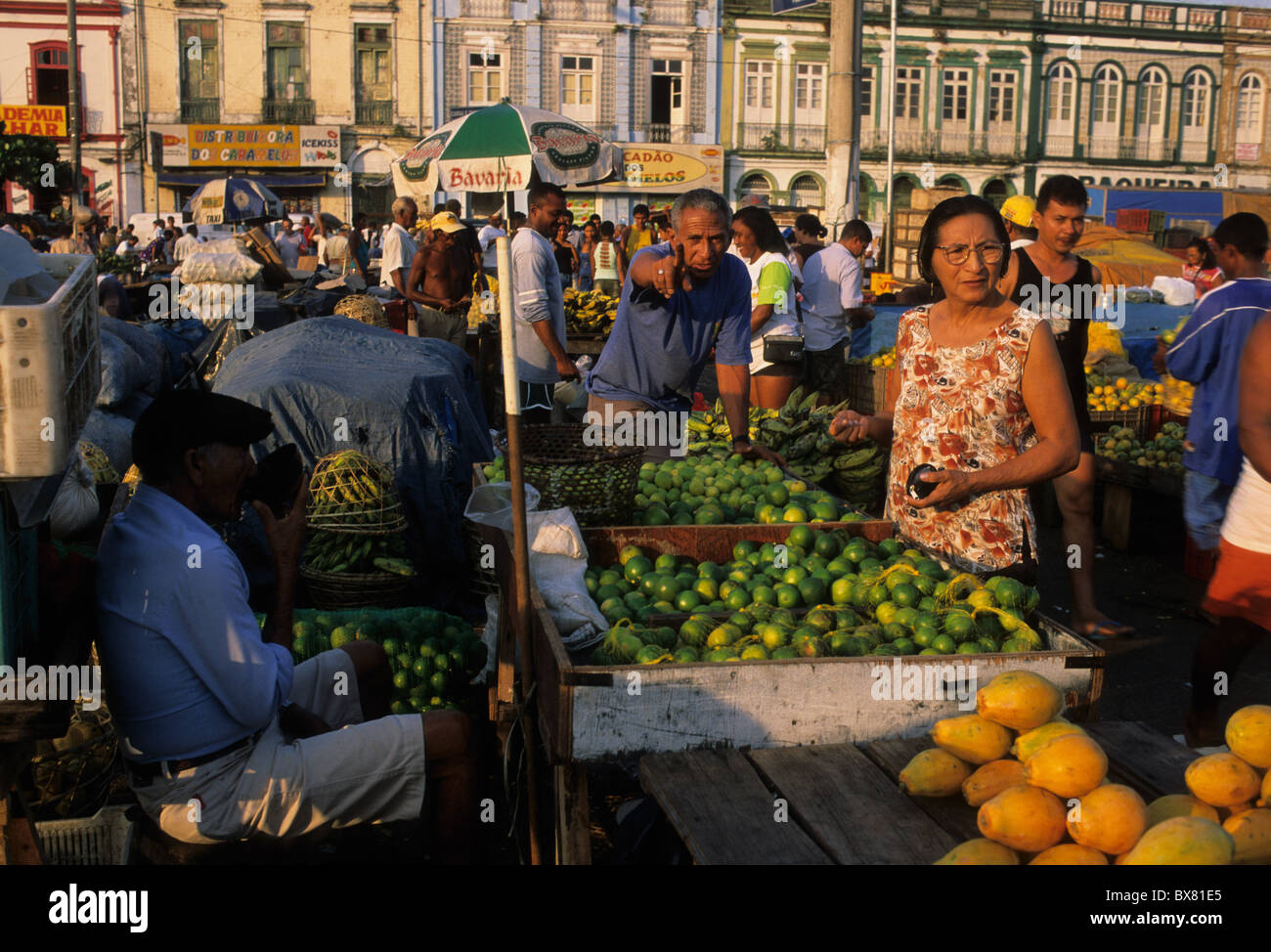 Mercado de comercio hi-res stock photography and images - Alamy