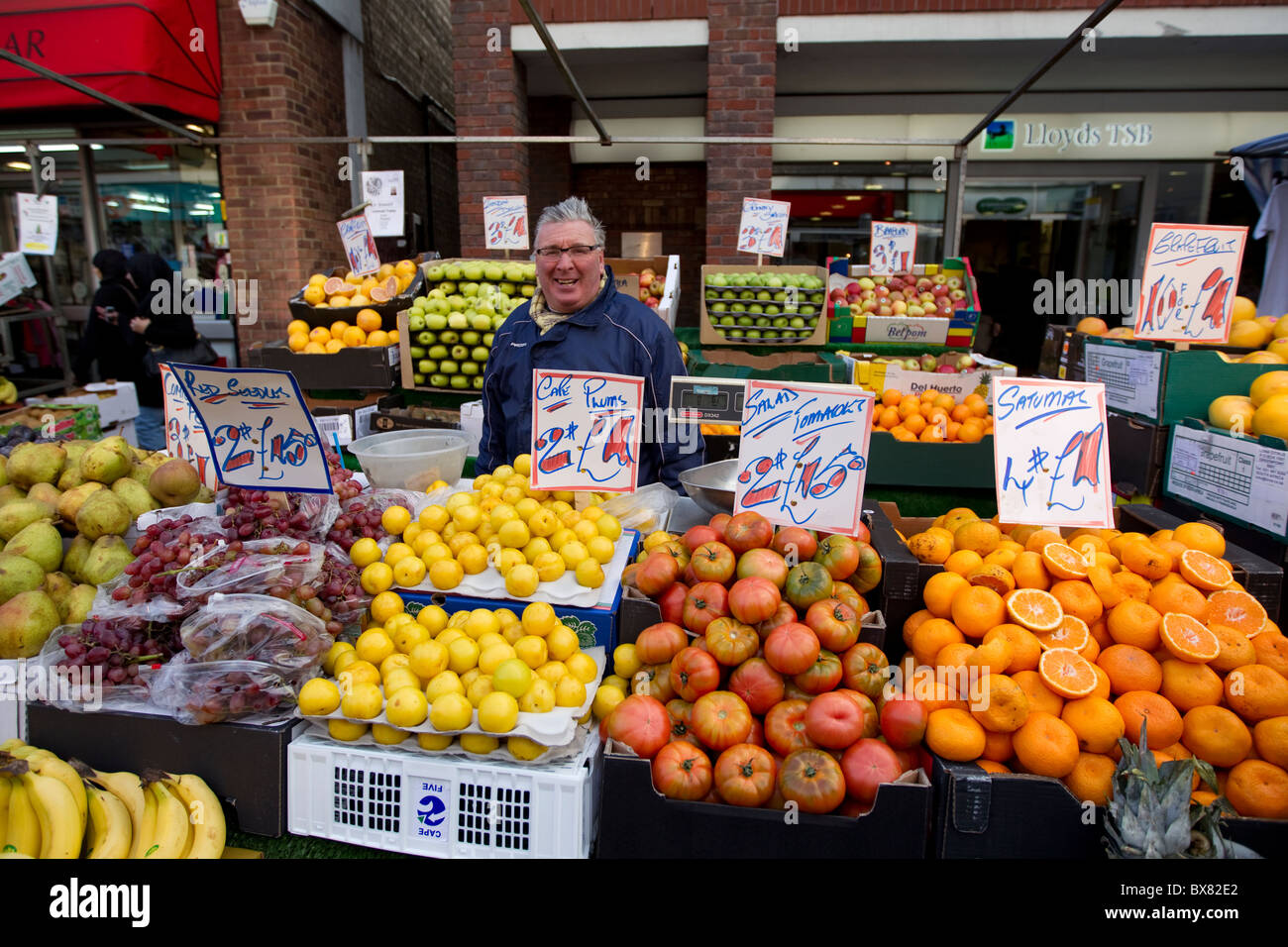 Trading stall hi-res stock photography and images - Alamy