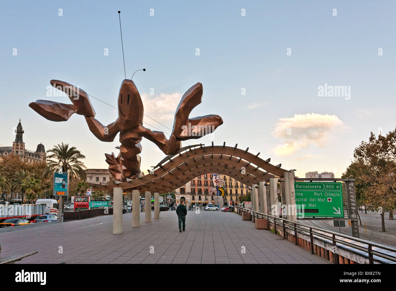 Lobster Sculpture Gambrinus by Xavier Mariscal, Paseo de Colón ...