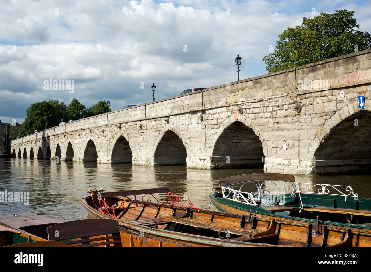 Clopton bridge stratford upon avon hi-res stock photography and images ...