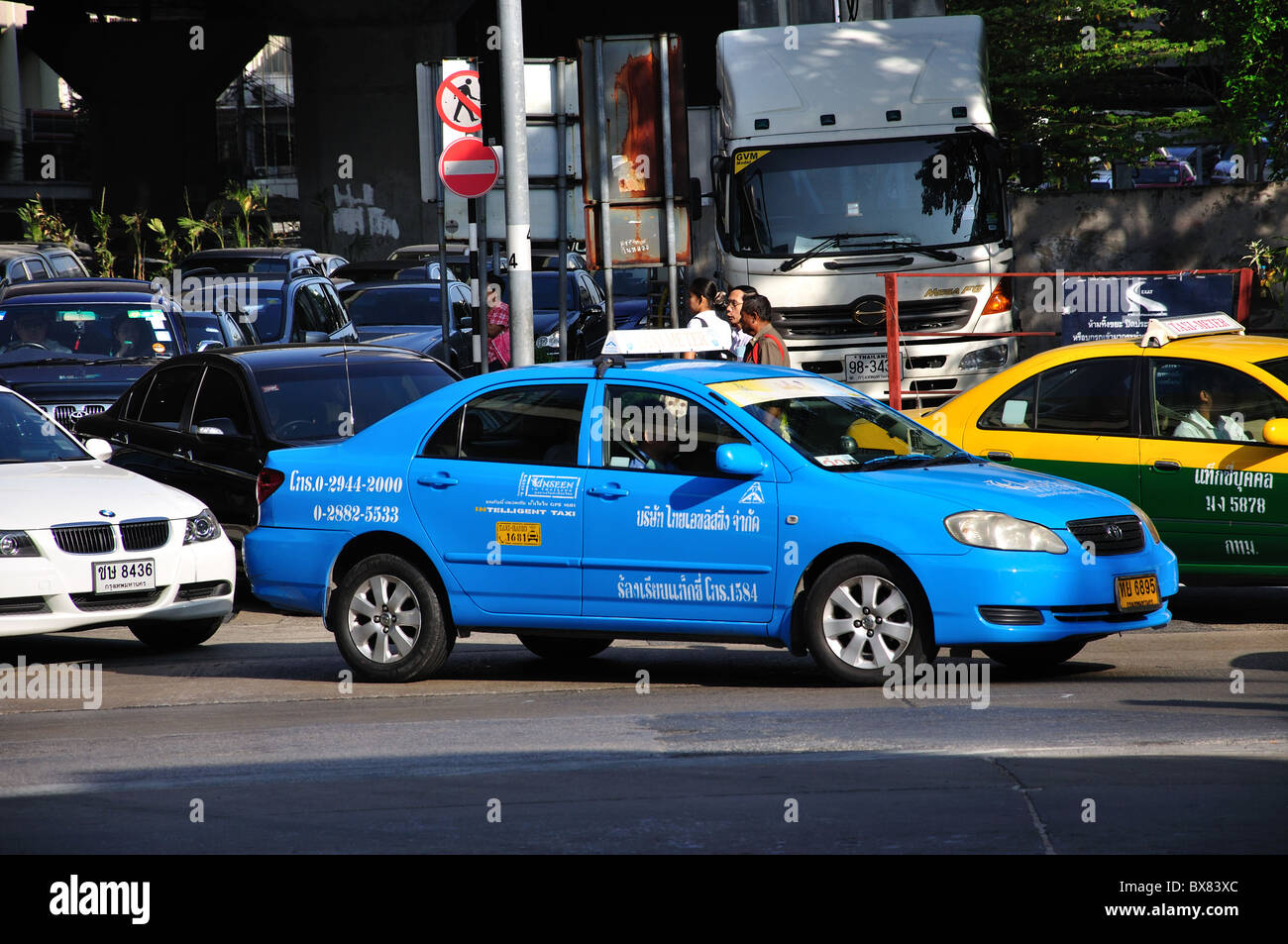 Taxi in traffic, Silom, Bang Rak District, Bangkok, Thailand Stock ...