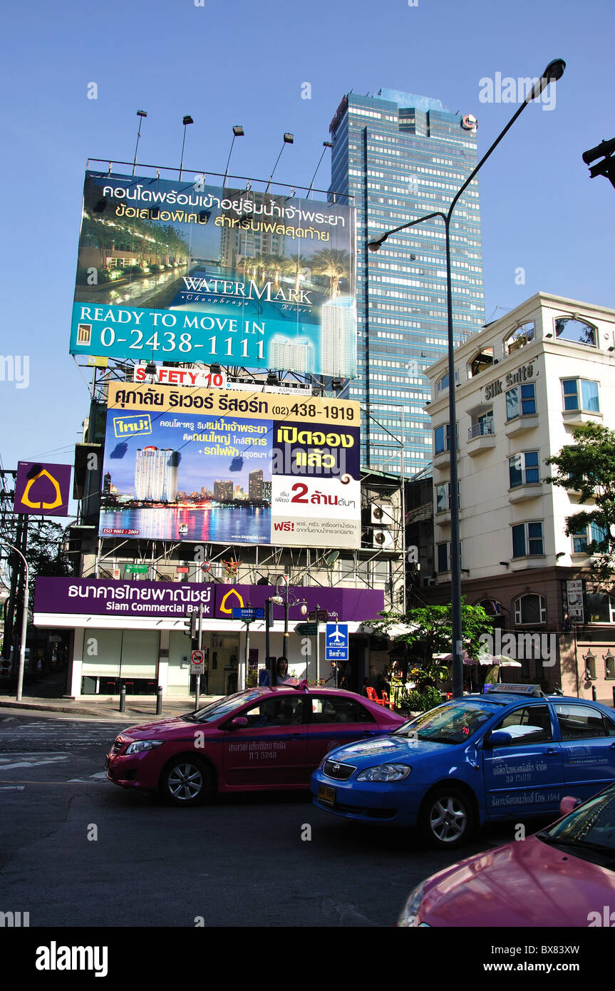 Street scene, Silom, Bang Rak District, Bangkok, Thailand Stock Photo ...