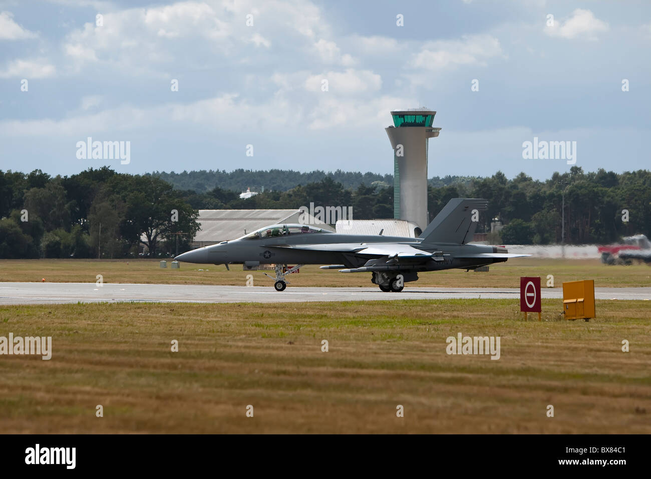 F18 hi-res stock photography and images - Alamy