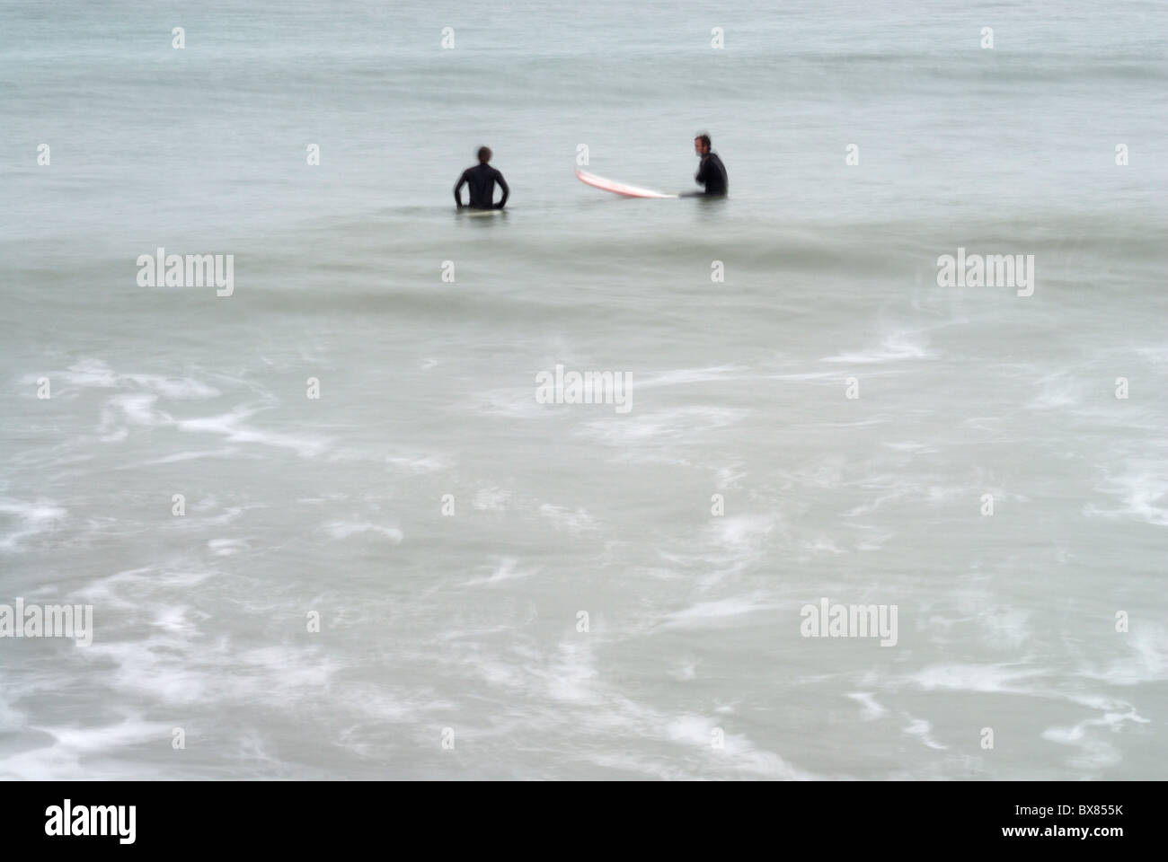 Waiting bay hi-res stock photography and images - Alamy