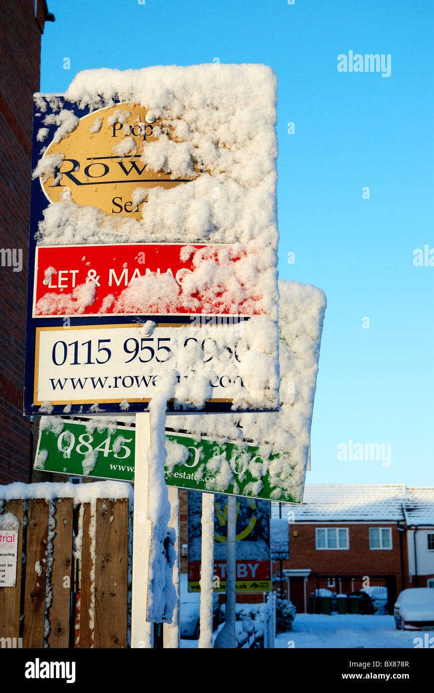 to let signs covered in snow Stock Photo - Alamy