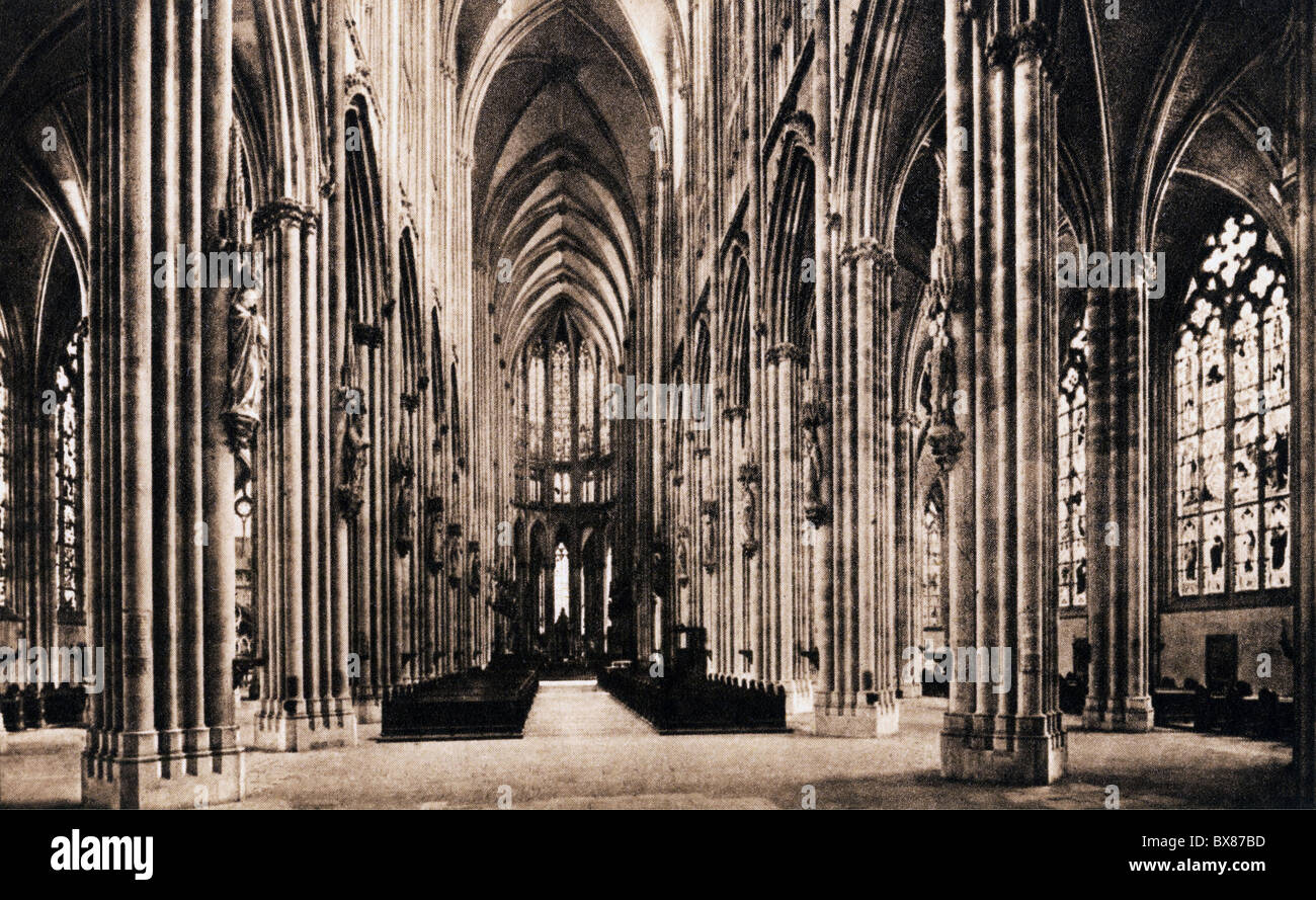 Interior of cologne cathedral hi-res stock photography and images - Alamy