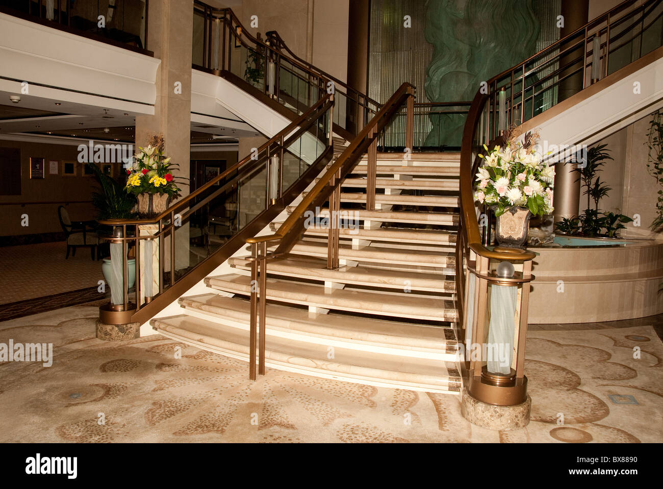 Cruise ship staircase hi-res stock photography and images - Alamy