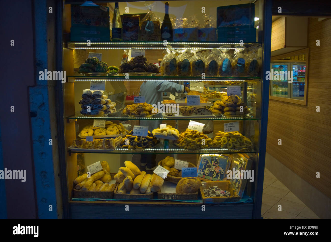 Italian bakery exterior hi-res stock photography and images - Alamy
