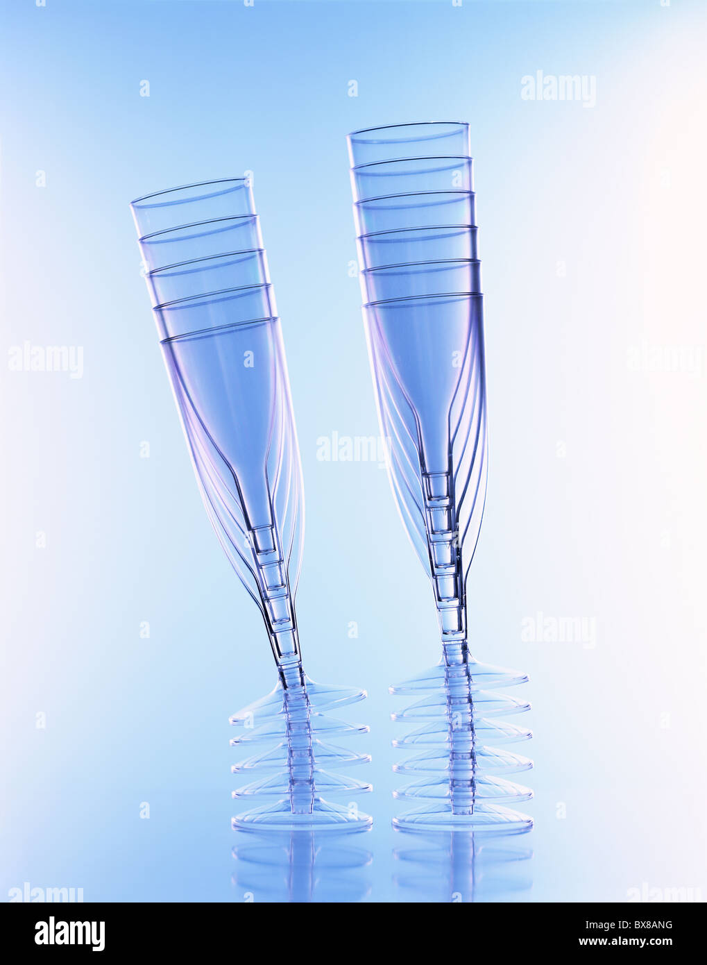 Stack of plastic glasses hi-res stock photography and images - Alamy