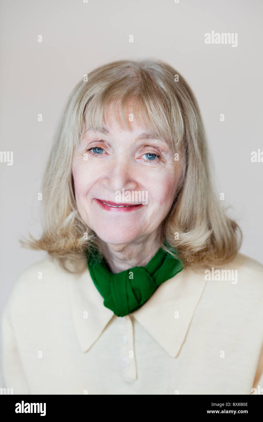 Elder woman smiling Stock Photo - Alamy